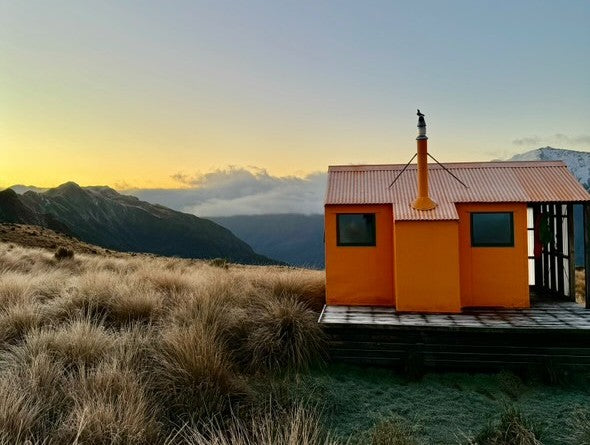 Hike to Mt Brown Hut, Lake Kaniere Scenic Reserve – MD Outdoors